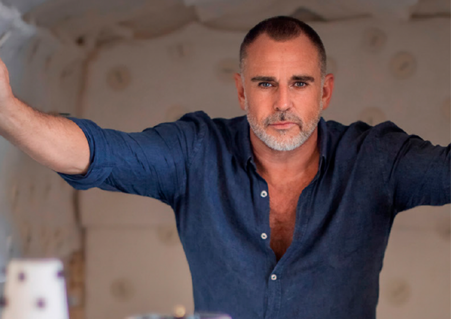 About Us – Waylande Gregory